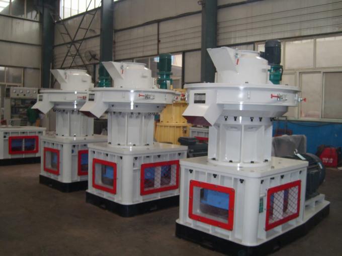 XGJ560 90KW 6mm Rice Husk Pellet Making Machine Auto Lubrication